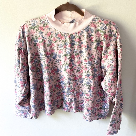 New Look | Sweaters | Vintage New Look Floral Cropped Sweater | Poshmark
